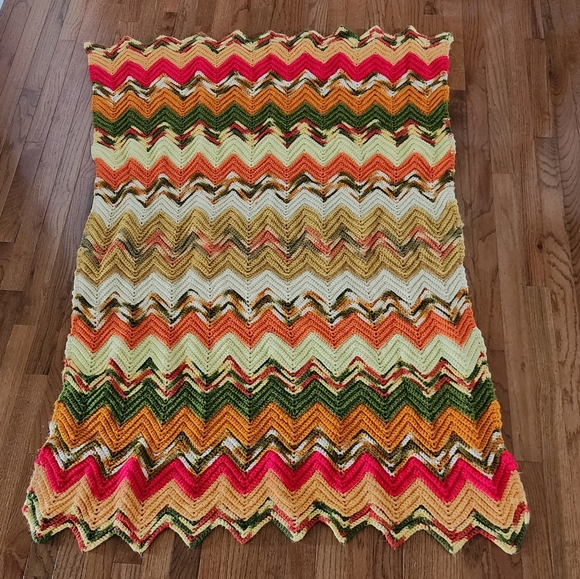 Vintage | Bedding | Vintage 7s Chevron Zig Zag Pattern Afghan | Poshmark